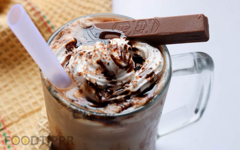KitKat Milkshake Recipe | Foodtippr